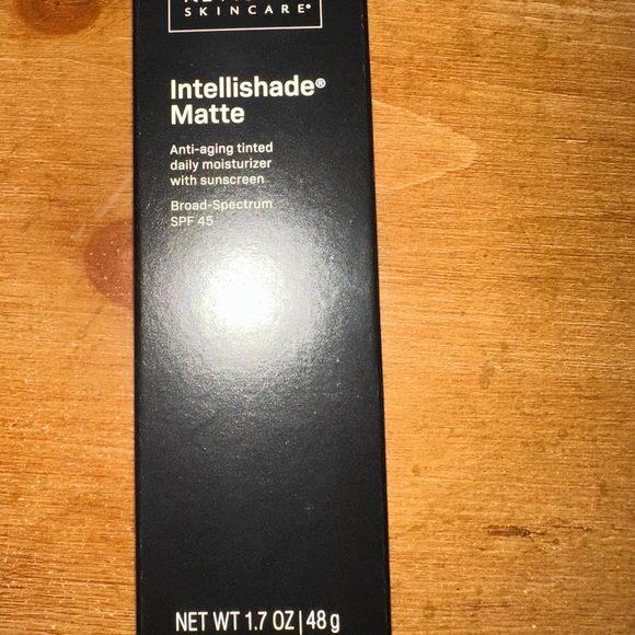 Skincare | Intellishade Matte Daily Moisturizer Black | Poshmark